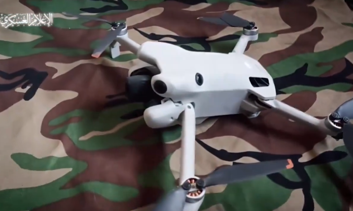فيديو لطائرة "درون" لجيش الاحتلال استولت عليها كتائب القسام - سواليف